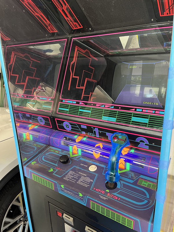 Environmental Discs of Tron Roadside Pickup! – The Arcade Blogger