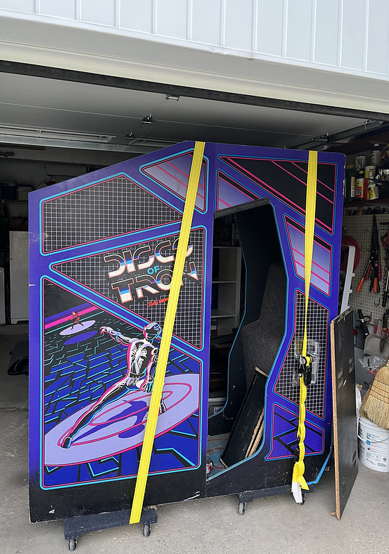 Environmental Discs of Tron Roadside Pickup! – The Arcade Blogger